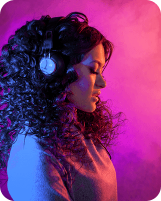 Icon Streamer - Where Voices Unite & Stories Amplify